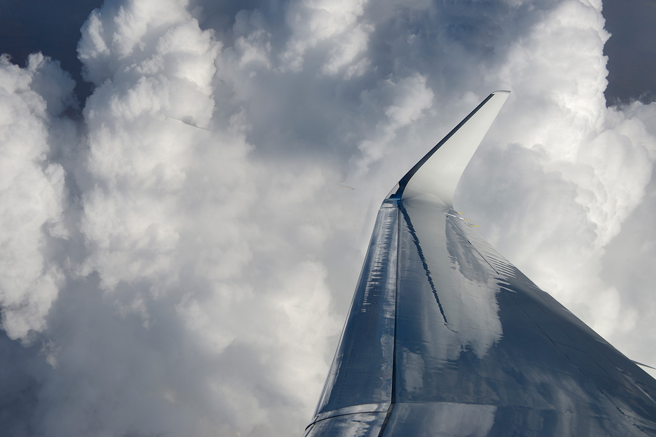 Falcon 7X, 2000, 900 & 50 Series Blended Winglets are the New Black ...